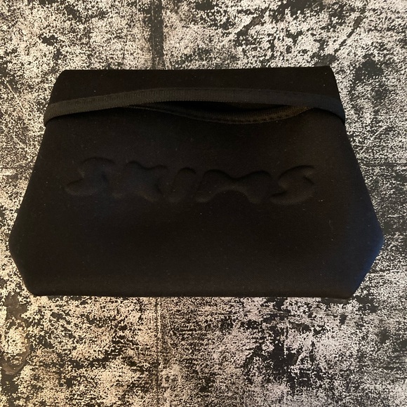 SKIMS | Bags | Skims Small Neoprene Black Bag Nude Skims Washable Mask ...